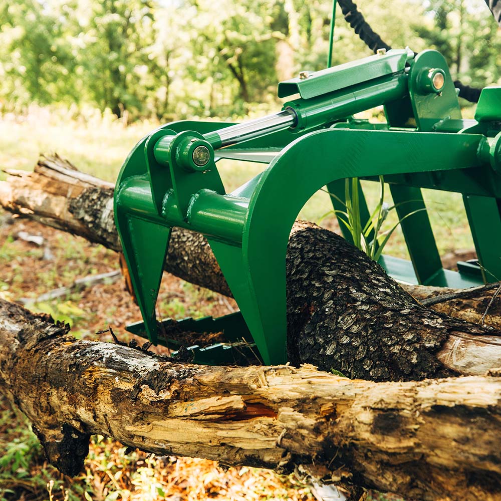Standard Series Root Grapple Bucket, Fits John Deere | Titan Attachments