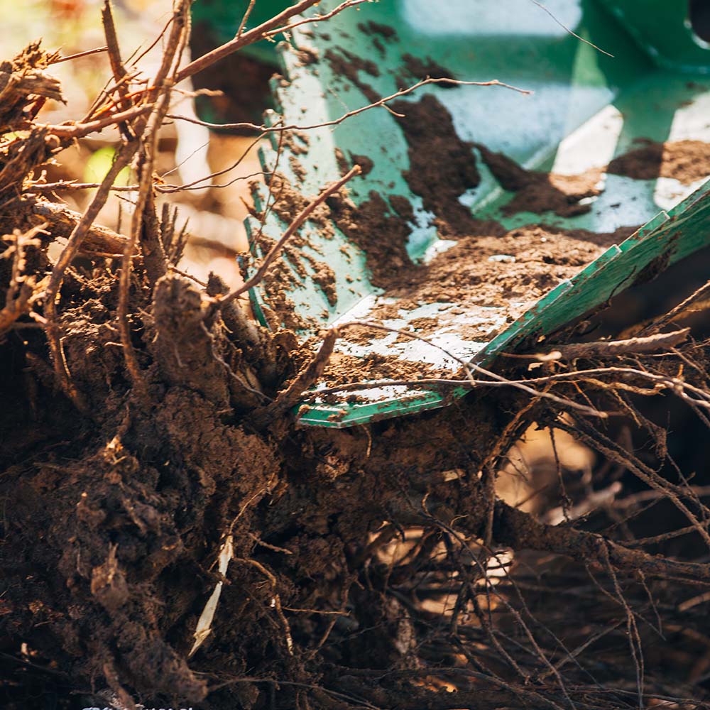 Economy Series Stump Bucket, Fits John Deere Tractors | Titan Attachments