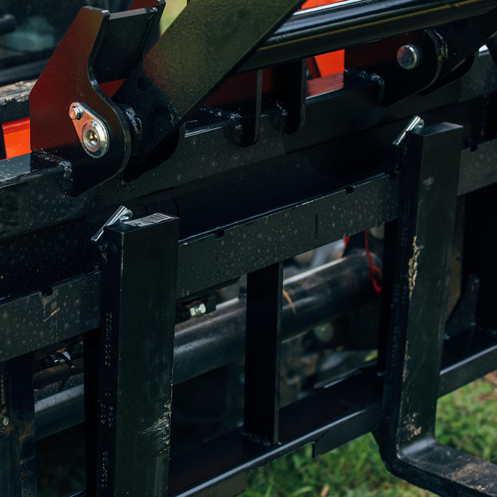 Scratch and Dent, Pallet Fork Grapple V2 | Titan Attachments