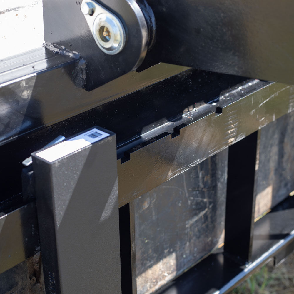 Hydraulic Skid Steer Pallet Fork Grapple Attachment V2 - 1/2" Thick ...