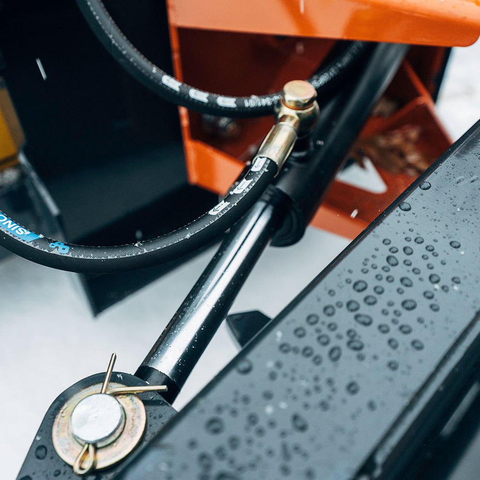 Hydraulic Skid Steer Dozer Blade / Snow Pusher | Titan Attachments