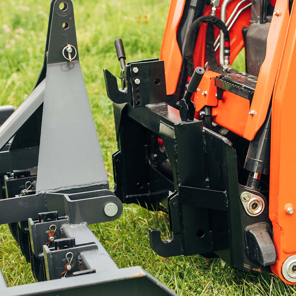 Quick Tach Adapter for Full Size Loader to Cat 1 Implements | Titan ...