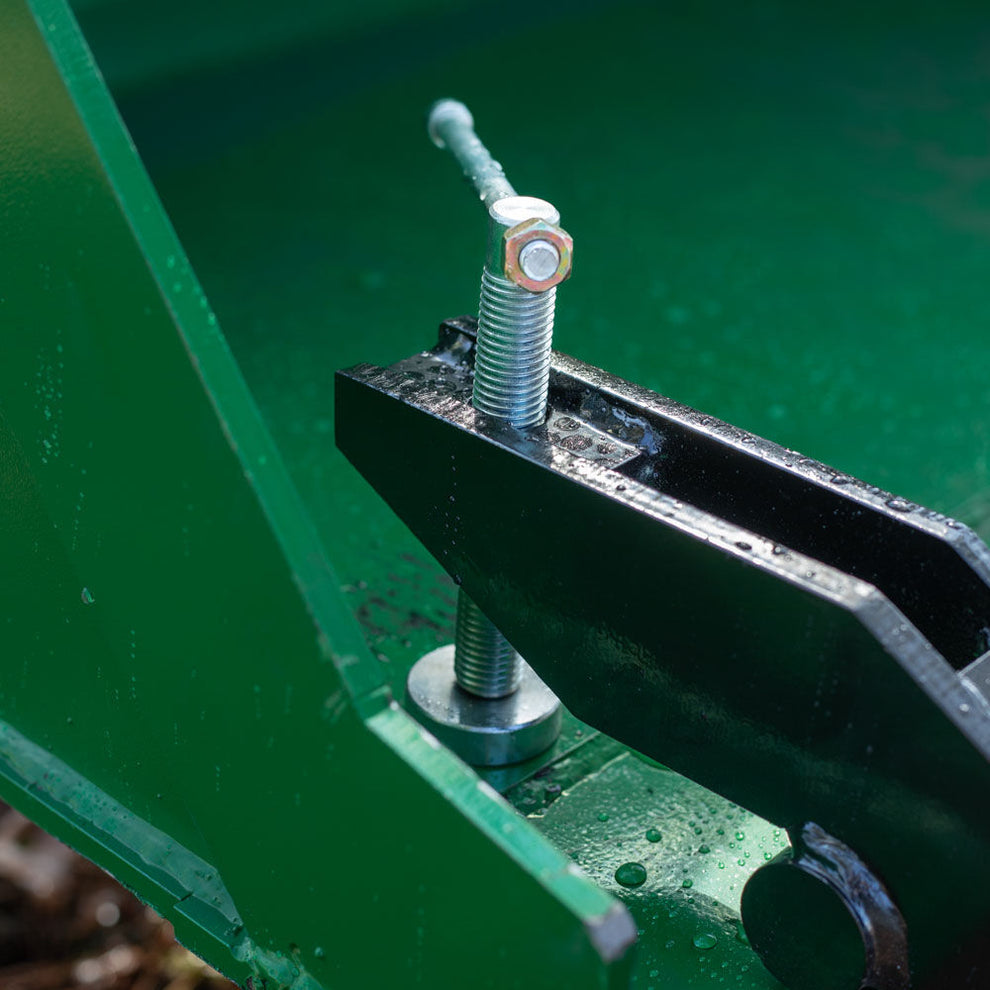 Clamp-On Debris Forks Fits Loader Buckets | Titan Attachments