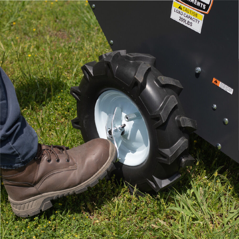 Compact Manure Spreader | Titan Attachments