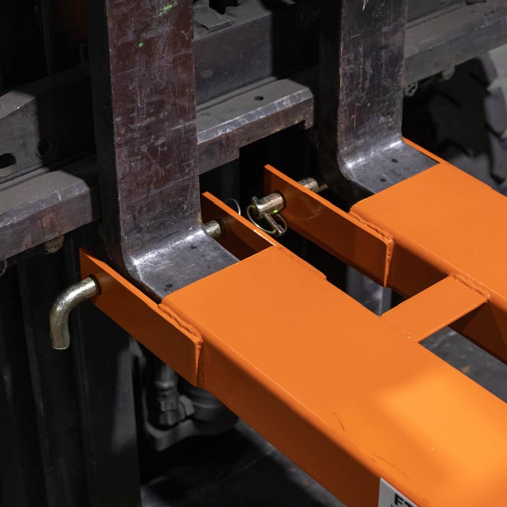 Fork Mounted Towing Jib with Swivel Hook | Titan Attachments