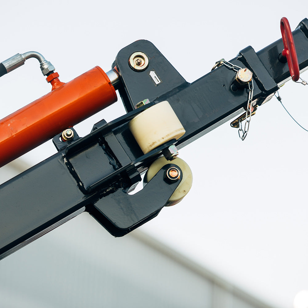 26 FT Reach Telescoping Hydraulic Truss Boom | Titan Attachments