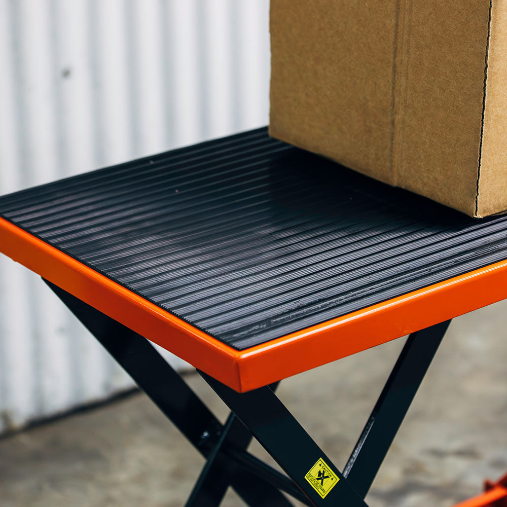 Economy Series Mobile Hydraulic Lift Table | Titan Attachments